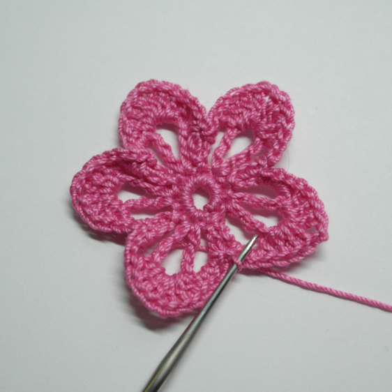 Tina's handicraft : Pink Crocheted Flower
