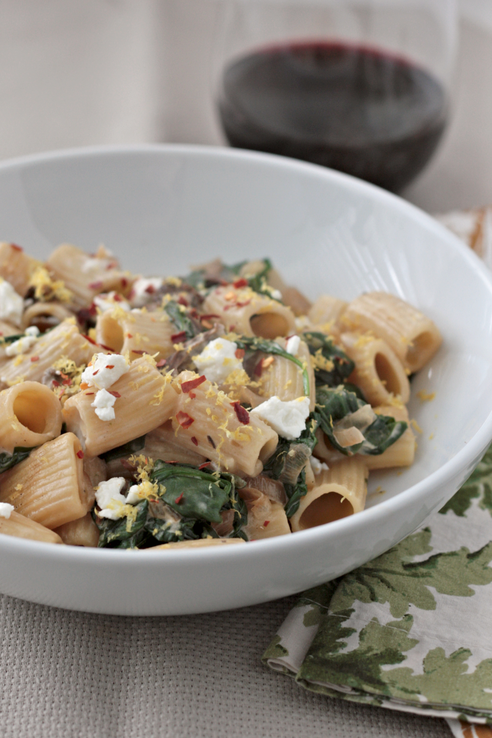 Spinach, Mushroom, and Goat Cheese Rigatoni - Apple A Day