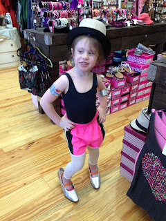 Mojoy: Shopping with three little divas