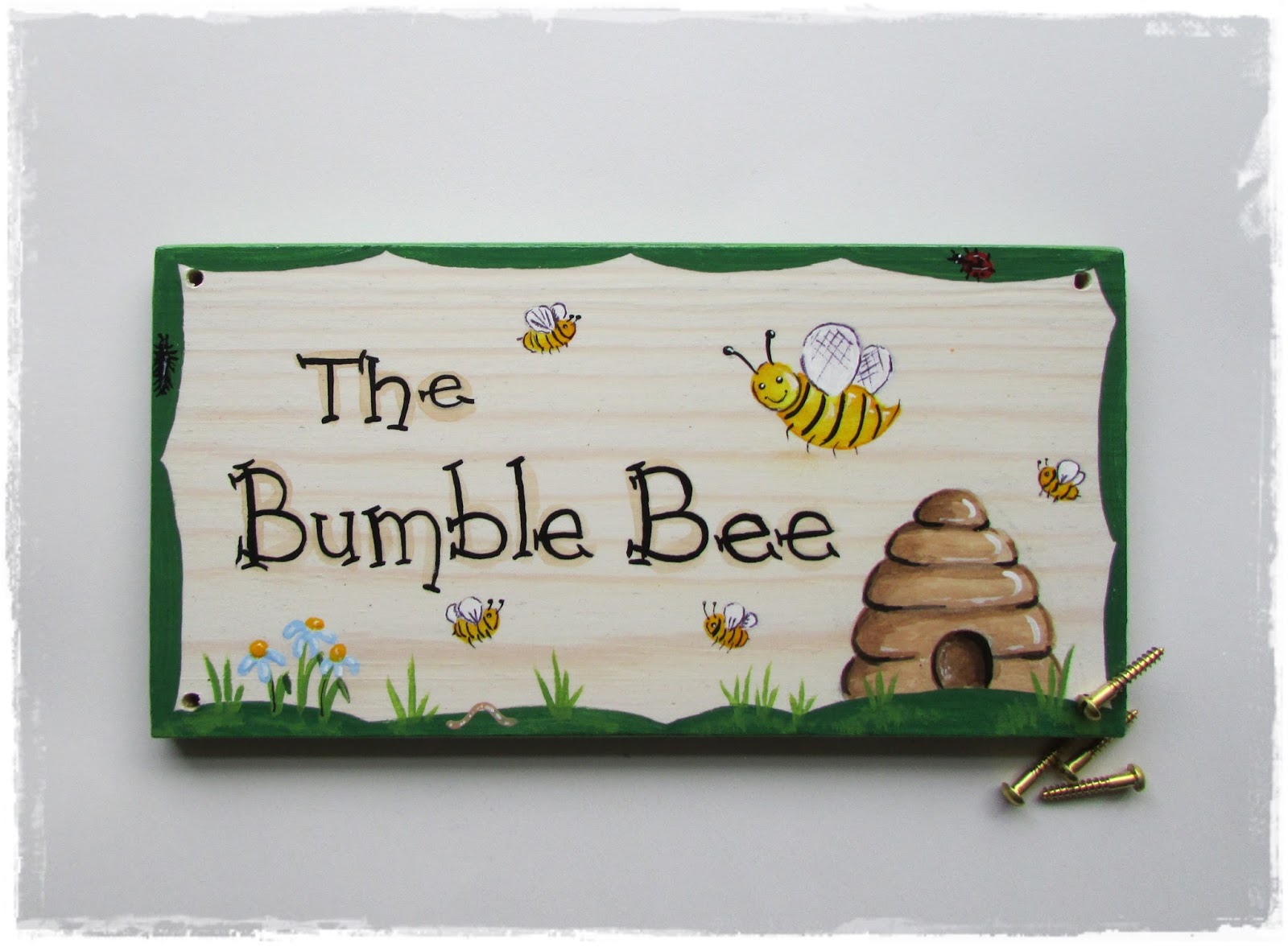 Handcrafted by Picto: A Bumble Bee Outdoor Plaque