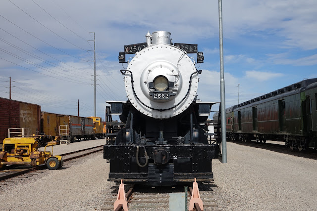Blair's 鐵道攝影: Southern Pacific Railroad 2-8-0 #2562