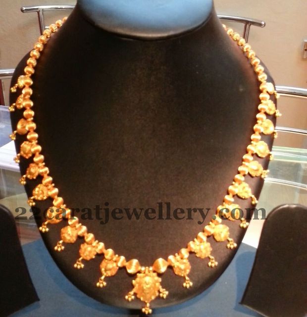 Traditional Necklace 36 Grams - Jewellery Designs