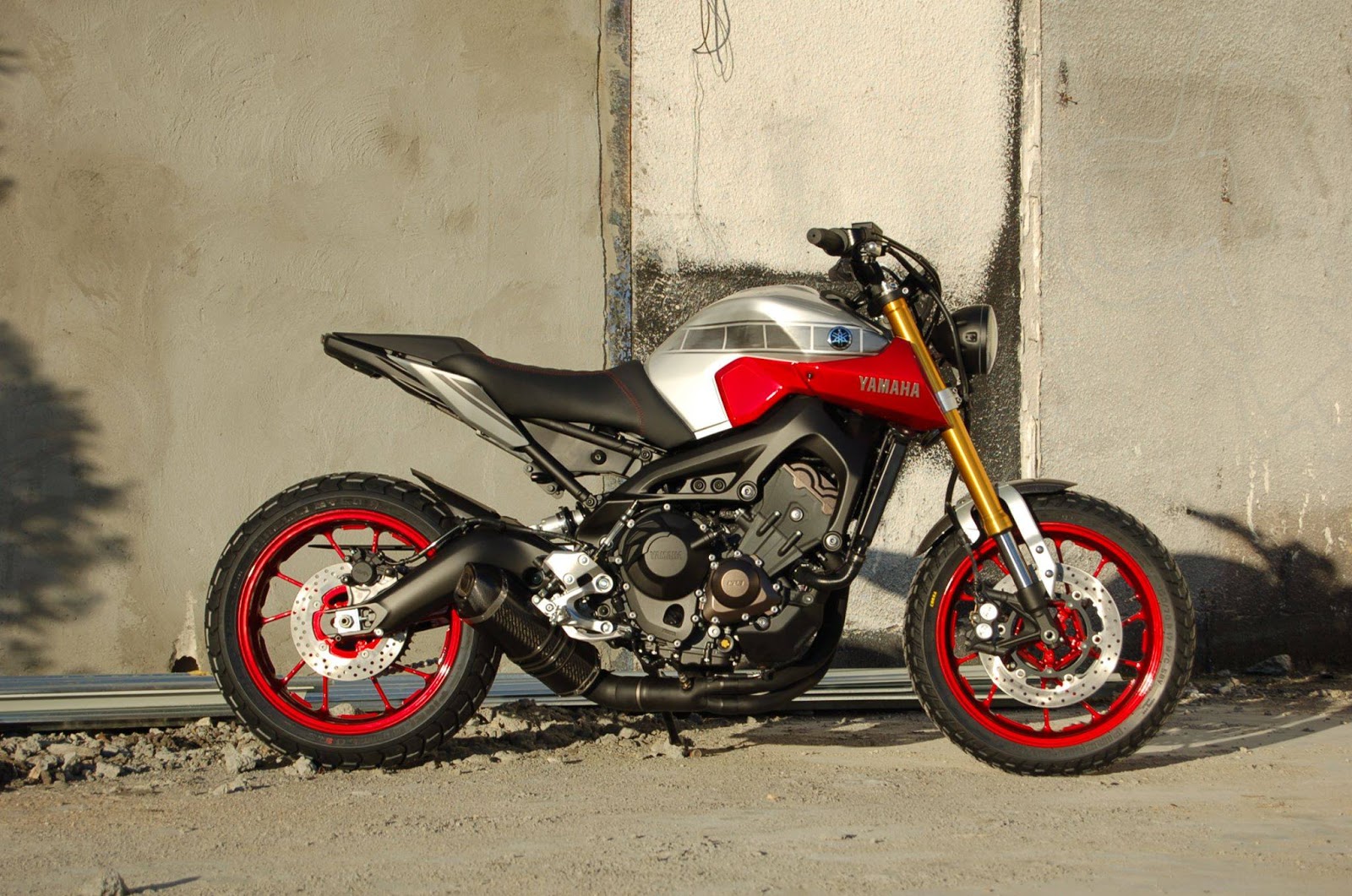 Racing Cafè: Yamaha MT-09 "Bloody Mary" by Liberty Yam