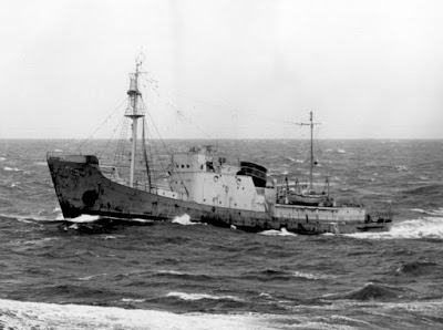 Red Star, White Star : Spy ships II