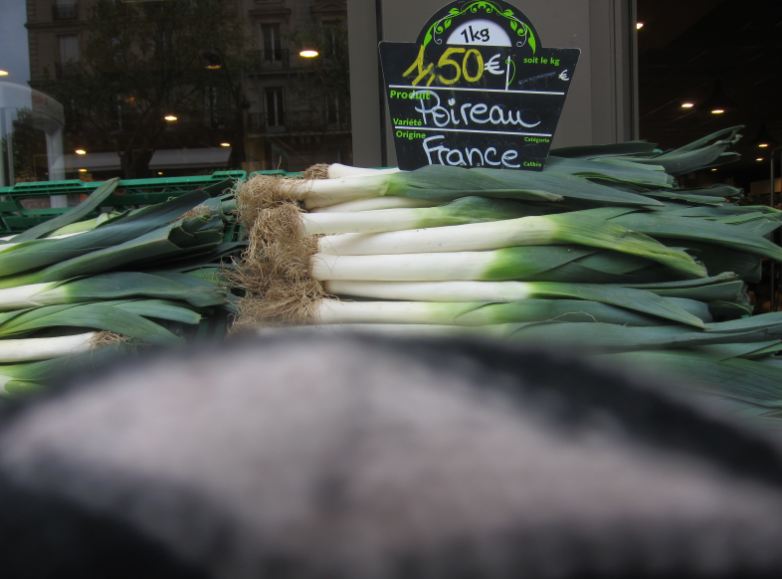 paris breakfasts: Bear is in Paris!