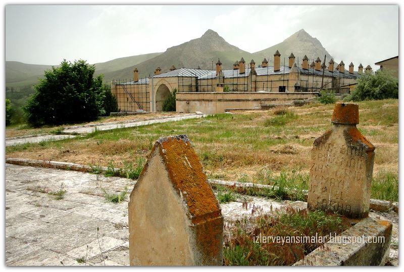 izler ve yansımalar: Saltuklu Melikesi Mama Hatun ve Dönemine Ait Eşsiz ...