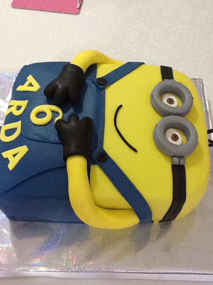 tatli buketi : MİNİON PASTA ...