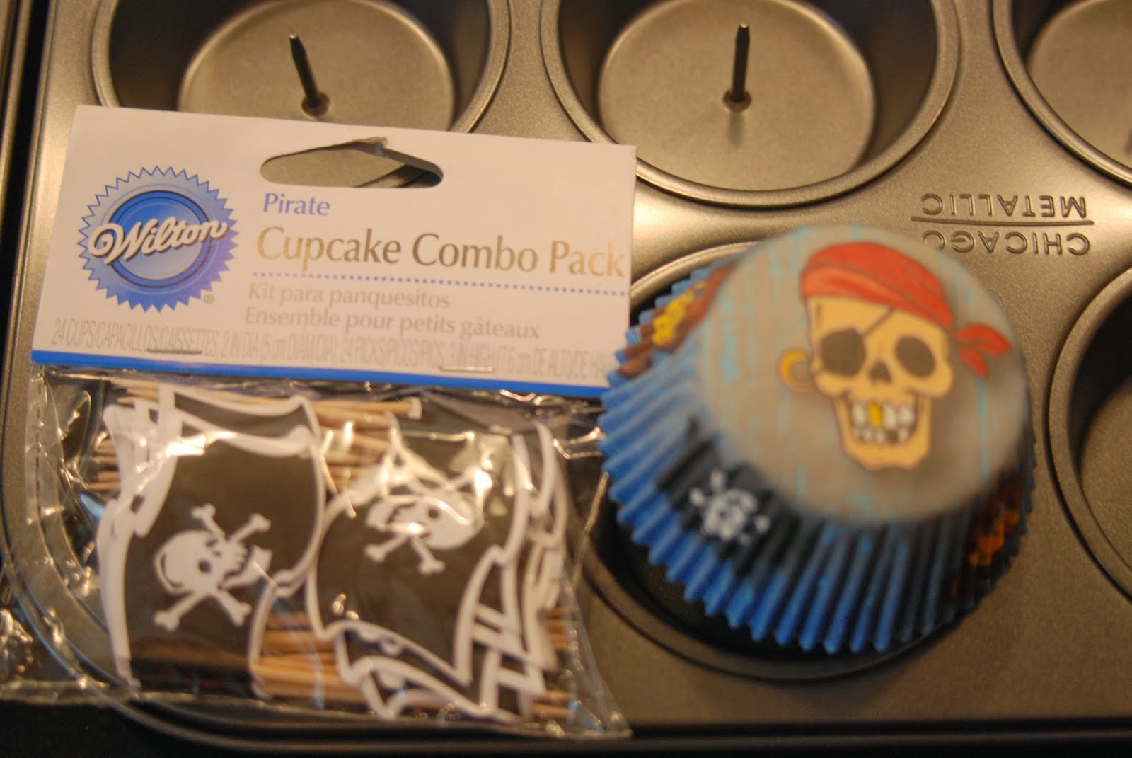 Le Bois Sucré Arrr Pirate Booty Cupcakes With Hidden Treasure Inside