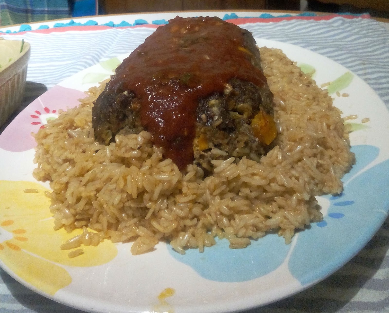 Tex-Mex Meatloaf With Cheesy Pinwheel
