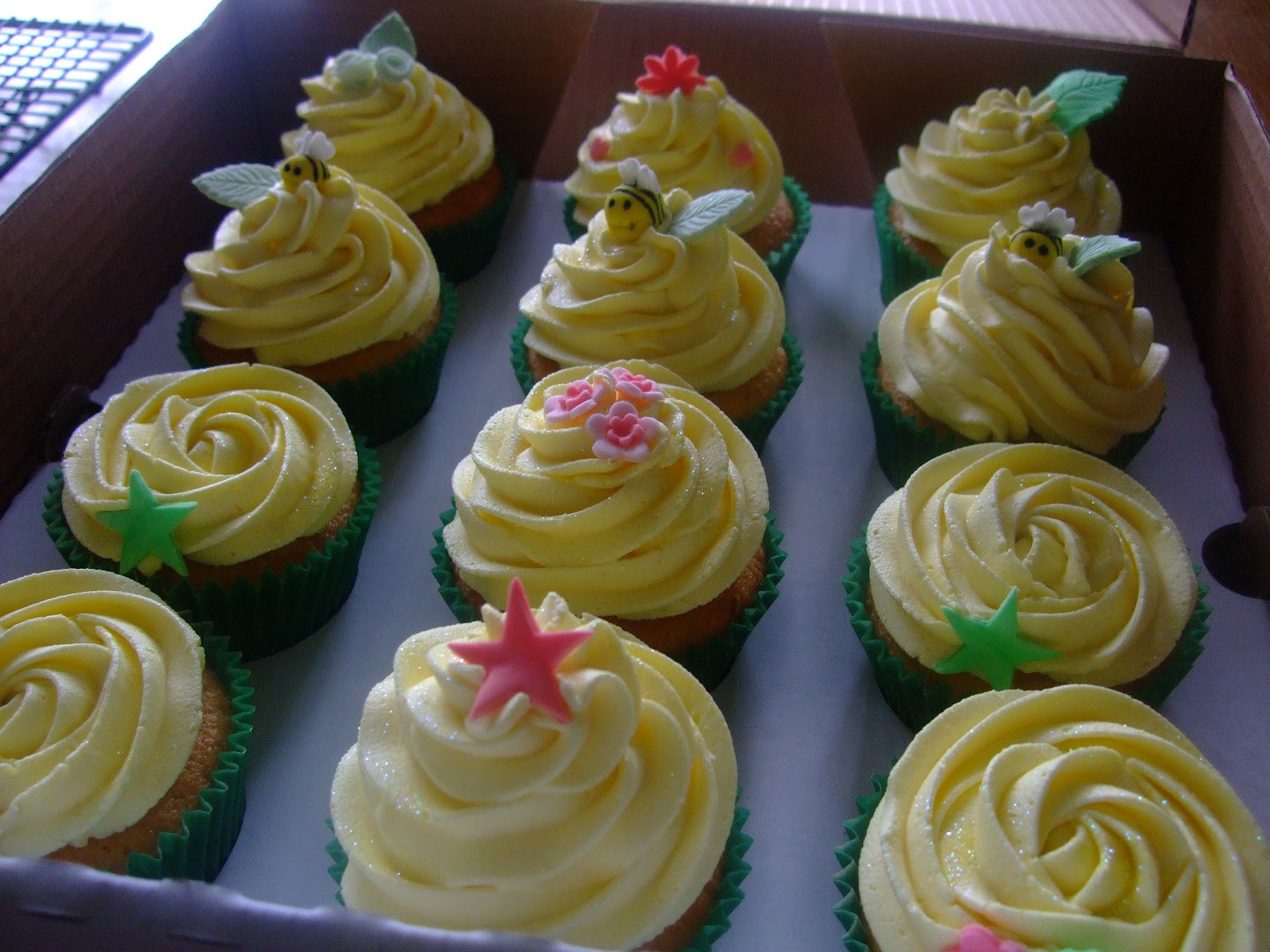 Colourful Cupcakes of Newbury: Spring Cupcakes