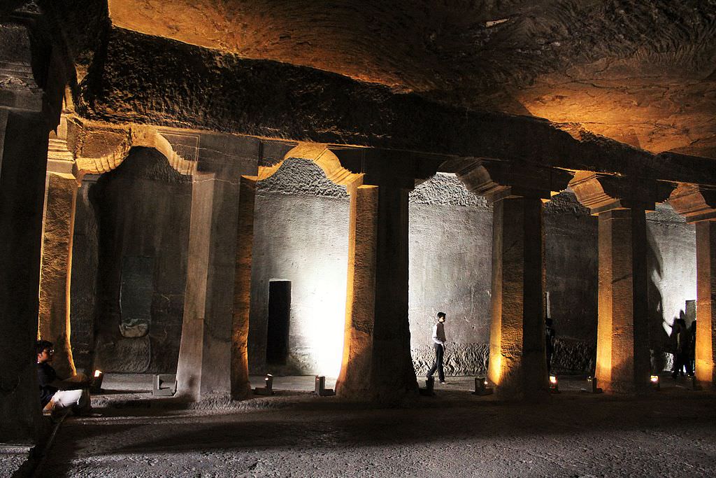 A guide for Ajanta caves Part 3 - Caves 3 to 6