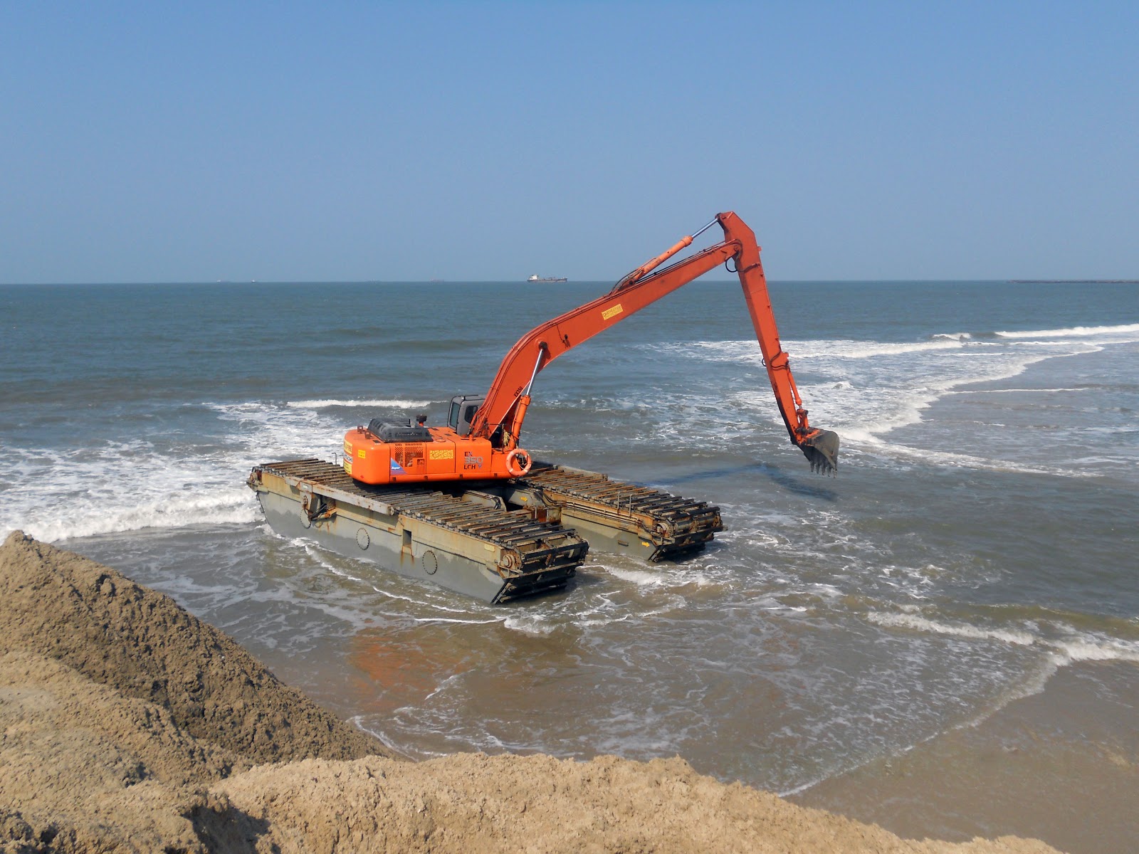 SNAFU!: Amphibious Excavators ... do they have a place with our Combat ...