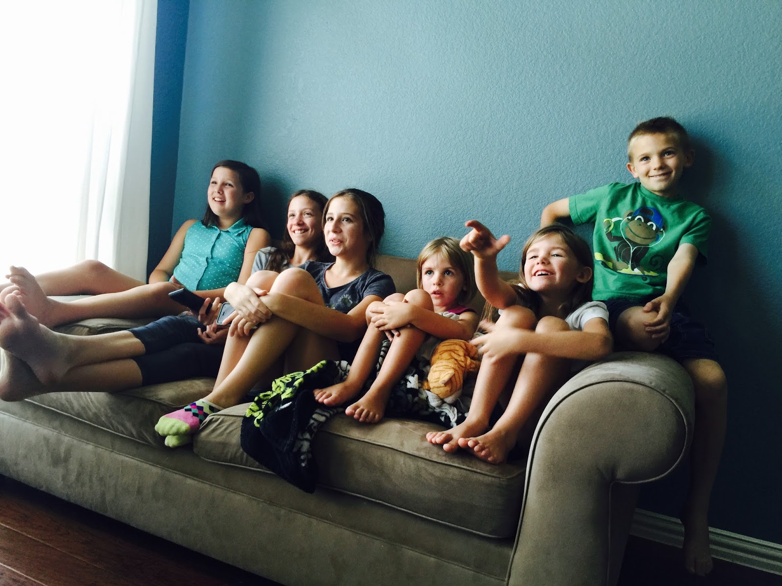 The Doeschers Couch Party the-doeschers-couch-party
