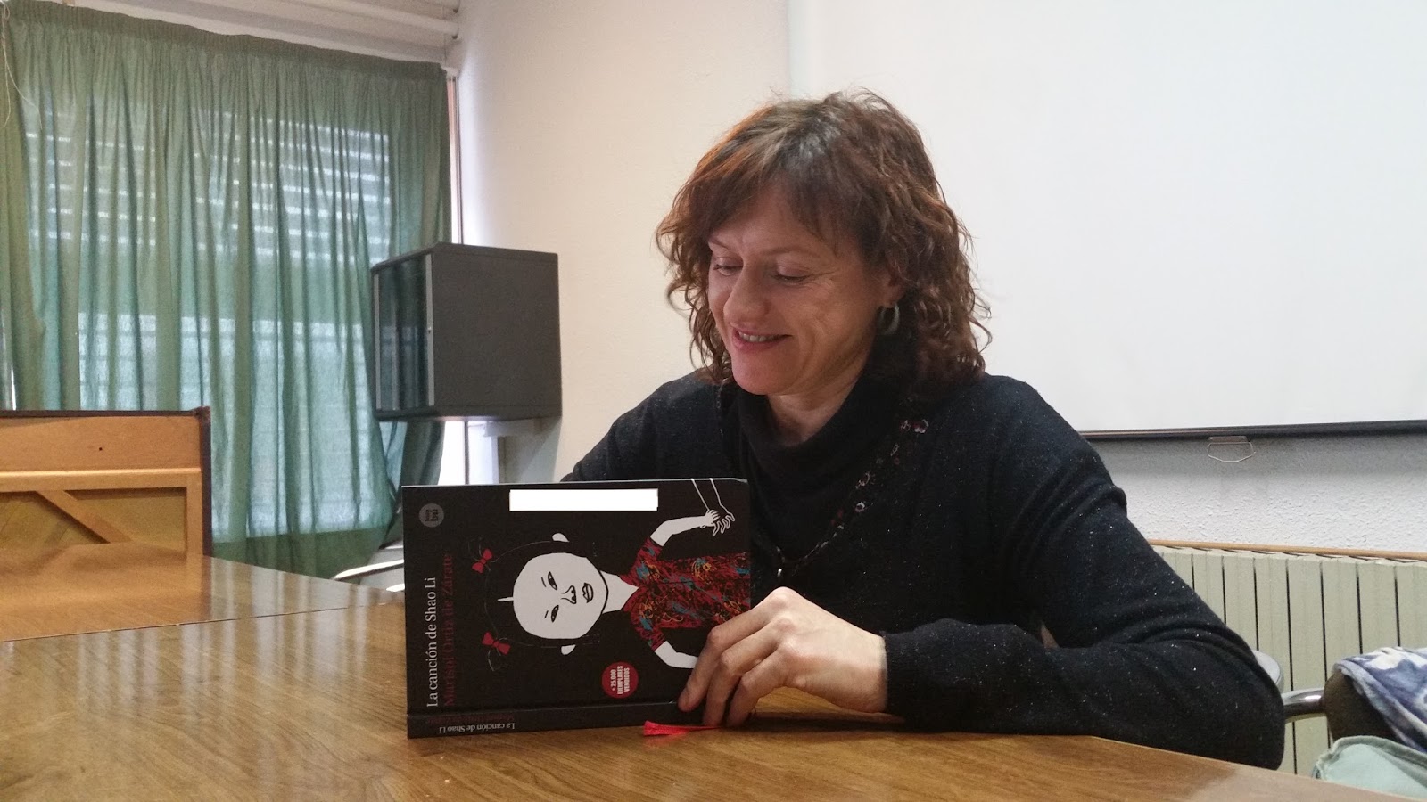 Departament de castellà (IAMF): Coloquio con la autora de Departament de castellà (IAMF): Coloquio con la autora de