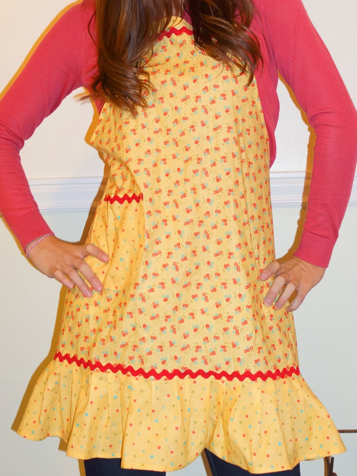 Lo, Ray, & Me: More Super Cute Aprons