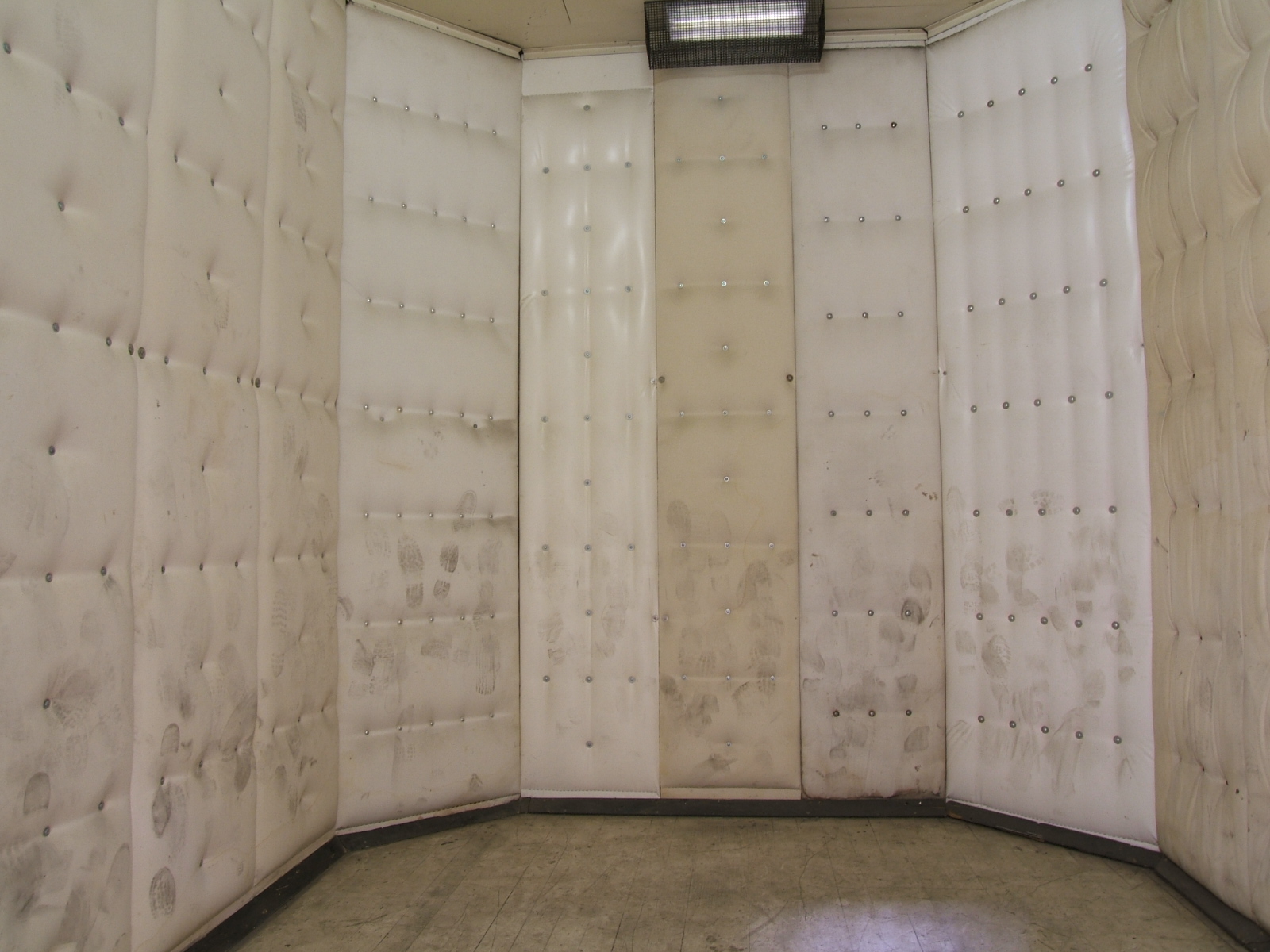 cathaloves: mattress : padded room