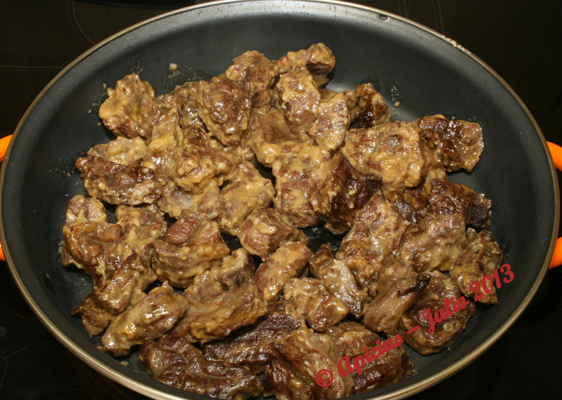 Zancarrón guisado en salsa | La Cocina Paso a Paso