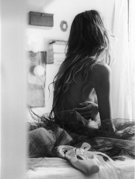 Sweet Lasses: Backless.