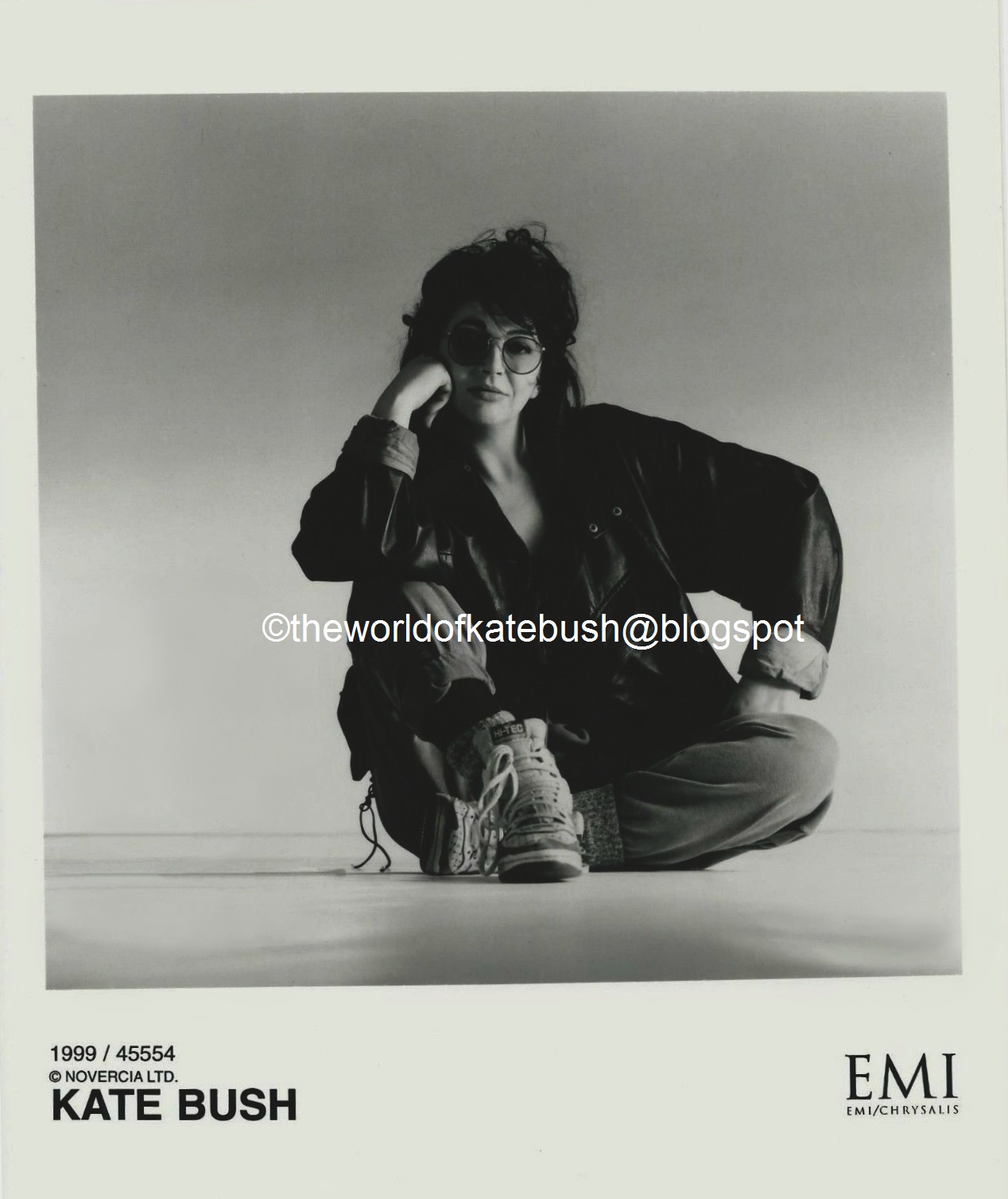 THE WORLD OF KATE BUSH: Promotional Publicity Photographs