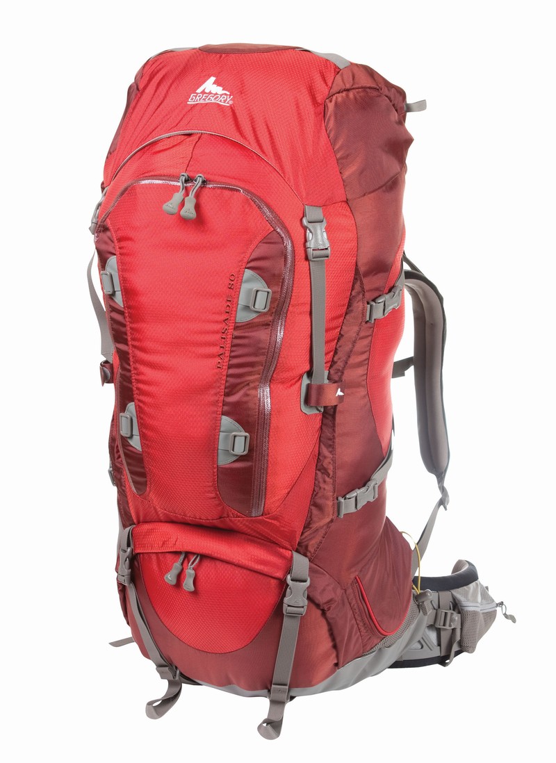 Friluftgrej samt klatre udstyr.