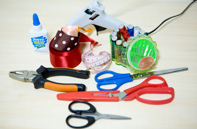 Kasey Crafts: Equipment for ribbon work