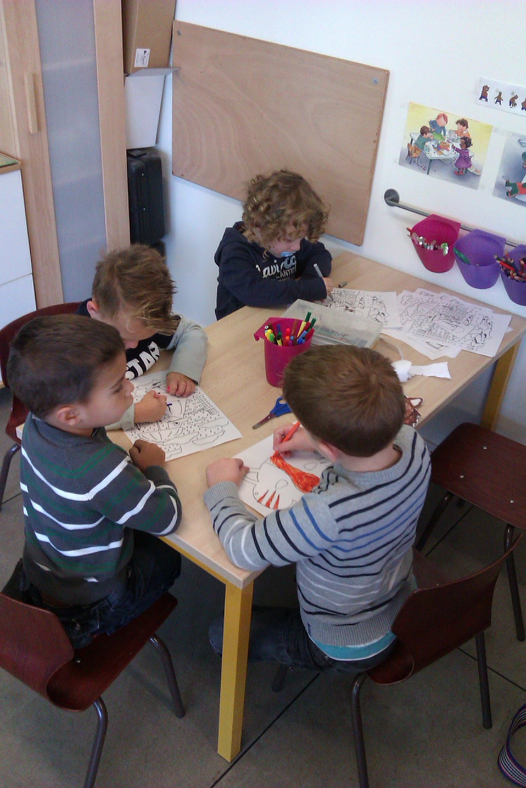 Freinet on the MOVE - Blog oudste kleuters: scheuren en plakken