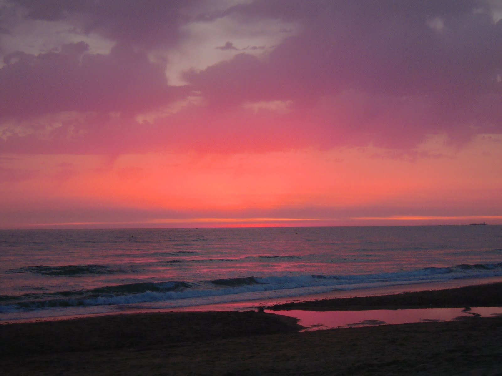 JagolezAlerceWaslaico: Atardecer Rosa en " La Barrosa