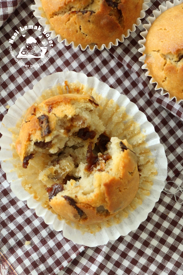 Nasi Lemak Lover: Longan and Walnut Muffin, bake with Panasonic ...