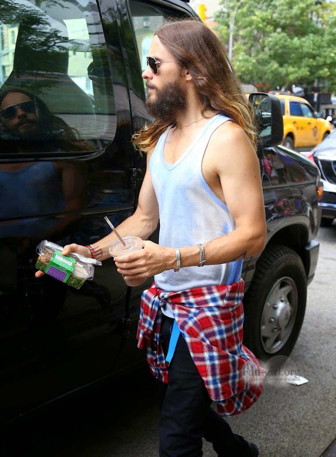 OFFICIAL ECHELON URUGUAY - THIRTY SECONDS TO MARS -: JARED LETO OUT FOR ...