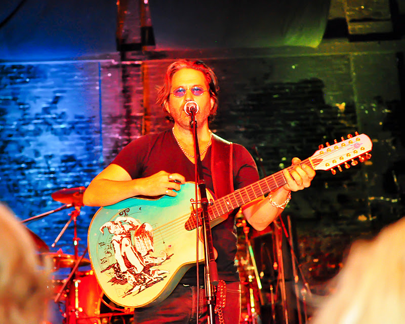 OH SNAP! Life's Great Treasures and Adventures: Kip Winger {Yeah, lead ...