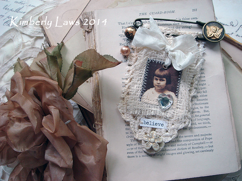 ArtJoyStuff: New Pin Thingys