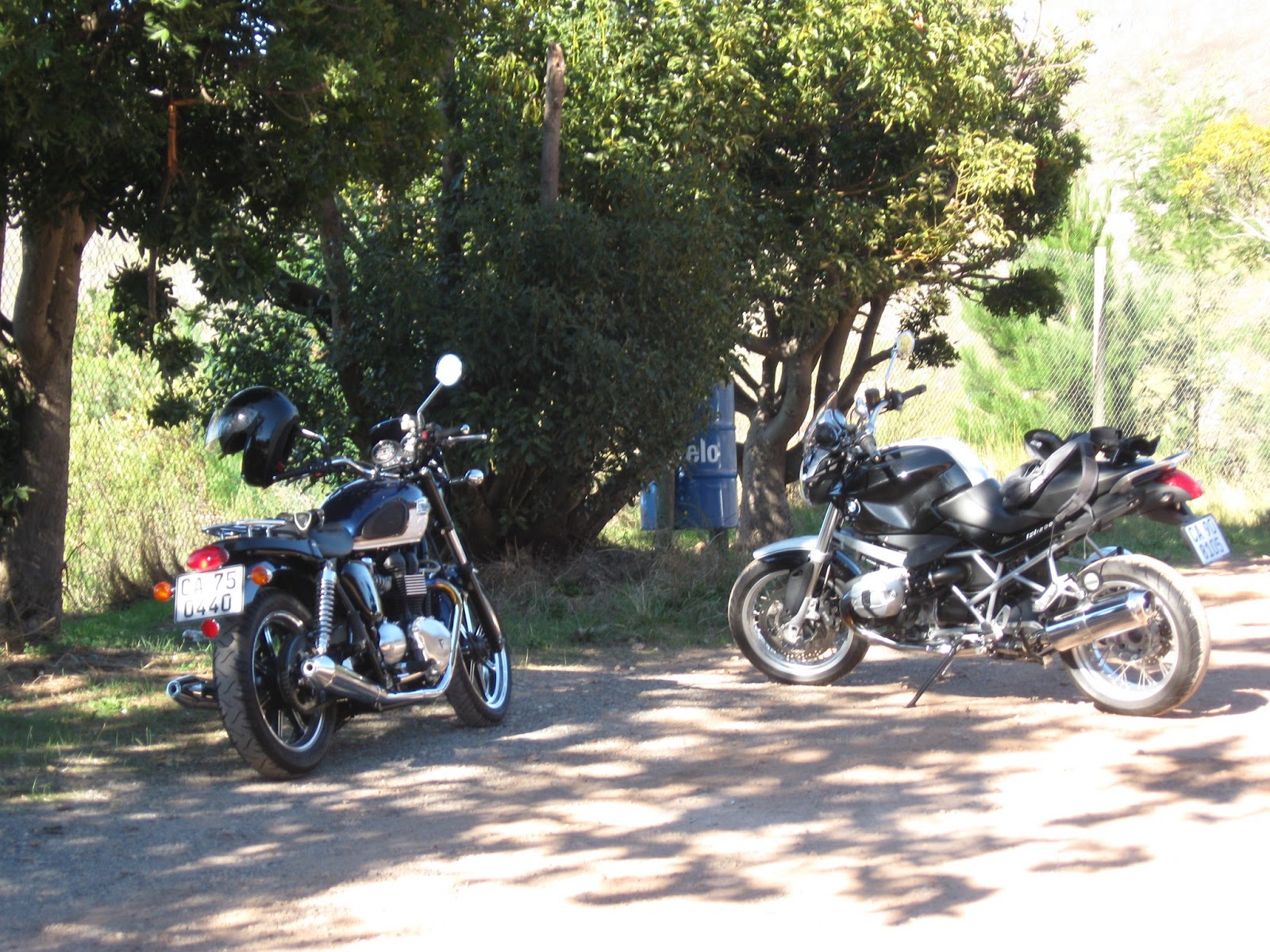 Clive on his motorcycle.: Cape Town, Grabouw, Franschoek via the pass ...