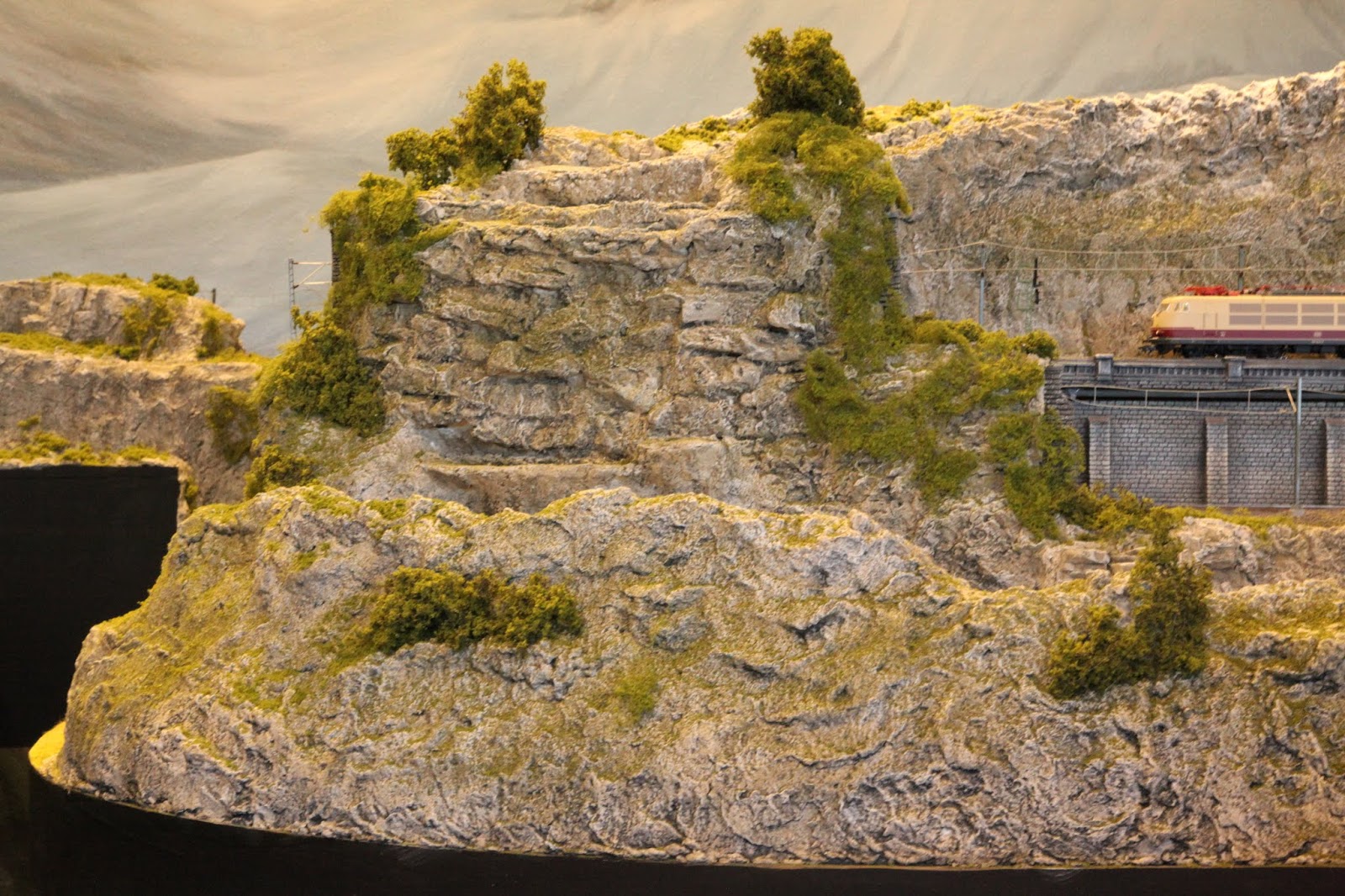 Euro Rail Hobbies and More Blog: Helix Mountain nearing completion.
