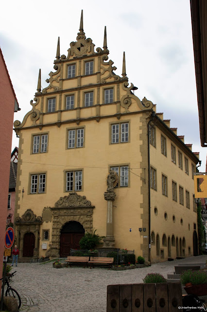 Unterfrankes Welt: Rathaus in Sulzfeld am Main