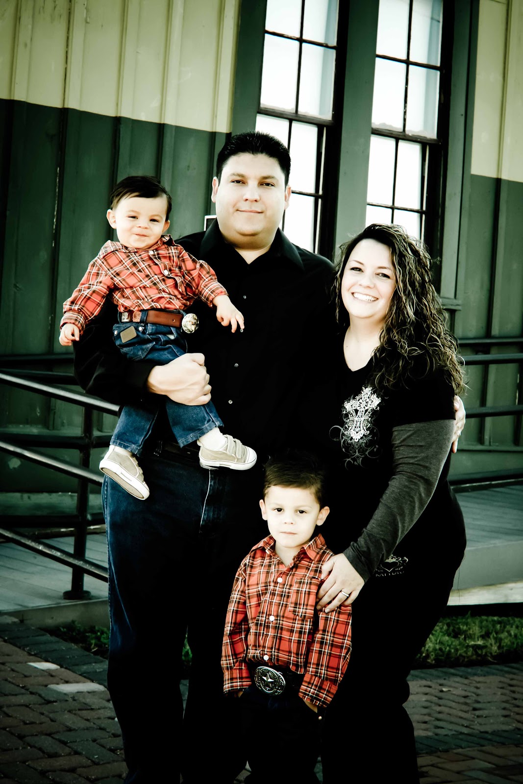 A. Leigh Photography: the guzman family {katy, tx family photographer}