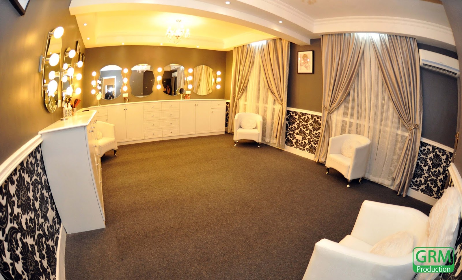 Glambox:Beautiful make~up is our hallmark!: June 2013