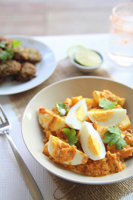 My Kitchen Antics: Anglo-Indian egg curry