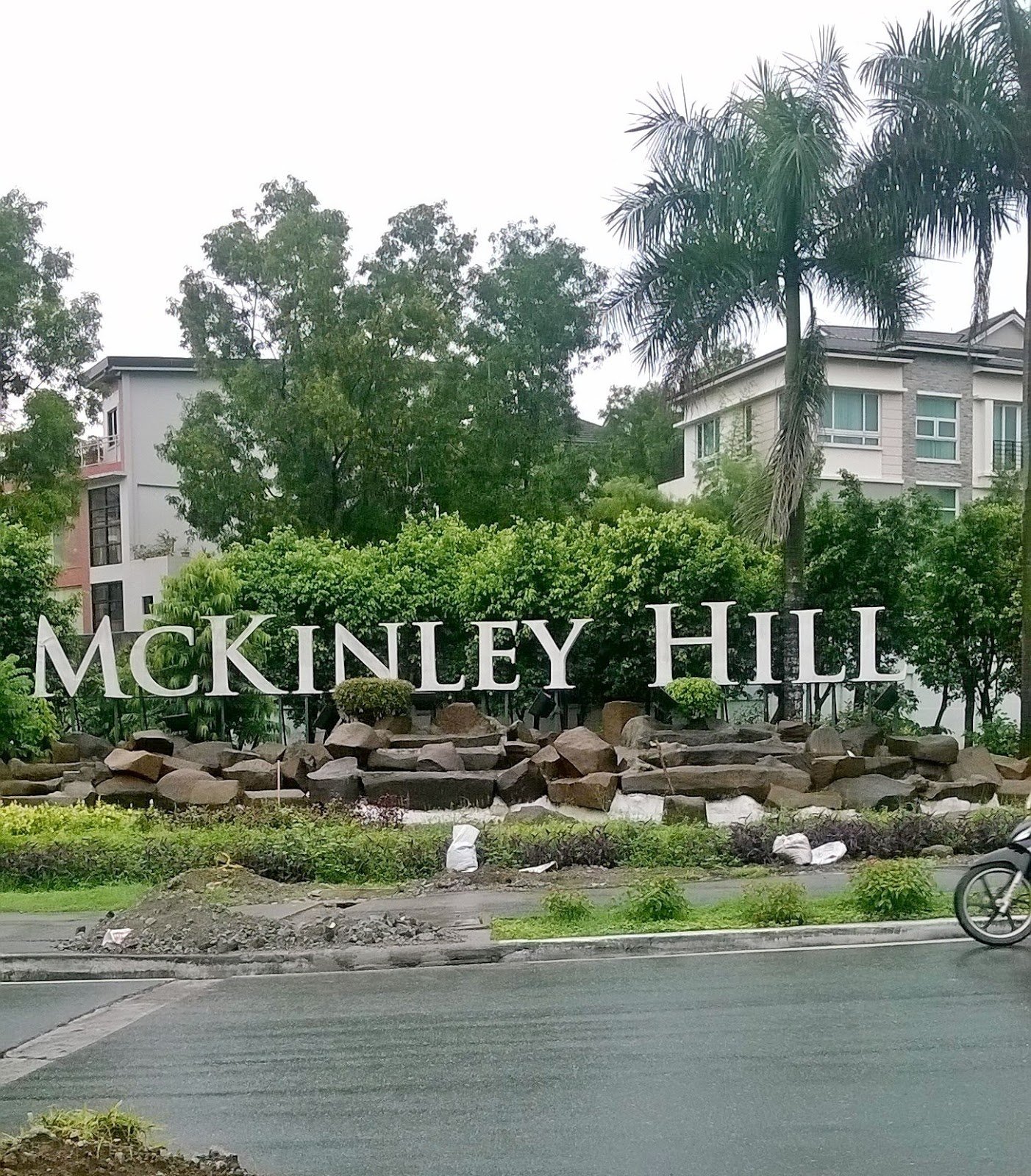 Tour of McKinley Hills, Taguig City, Philippines