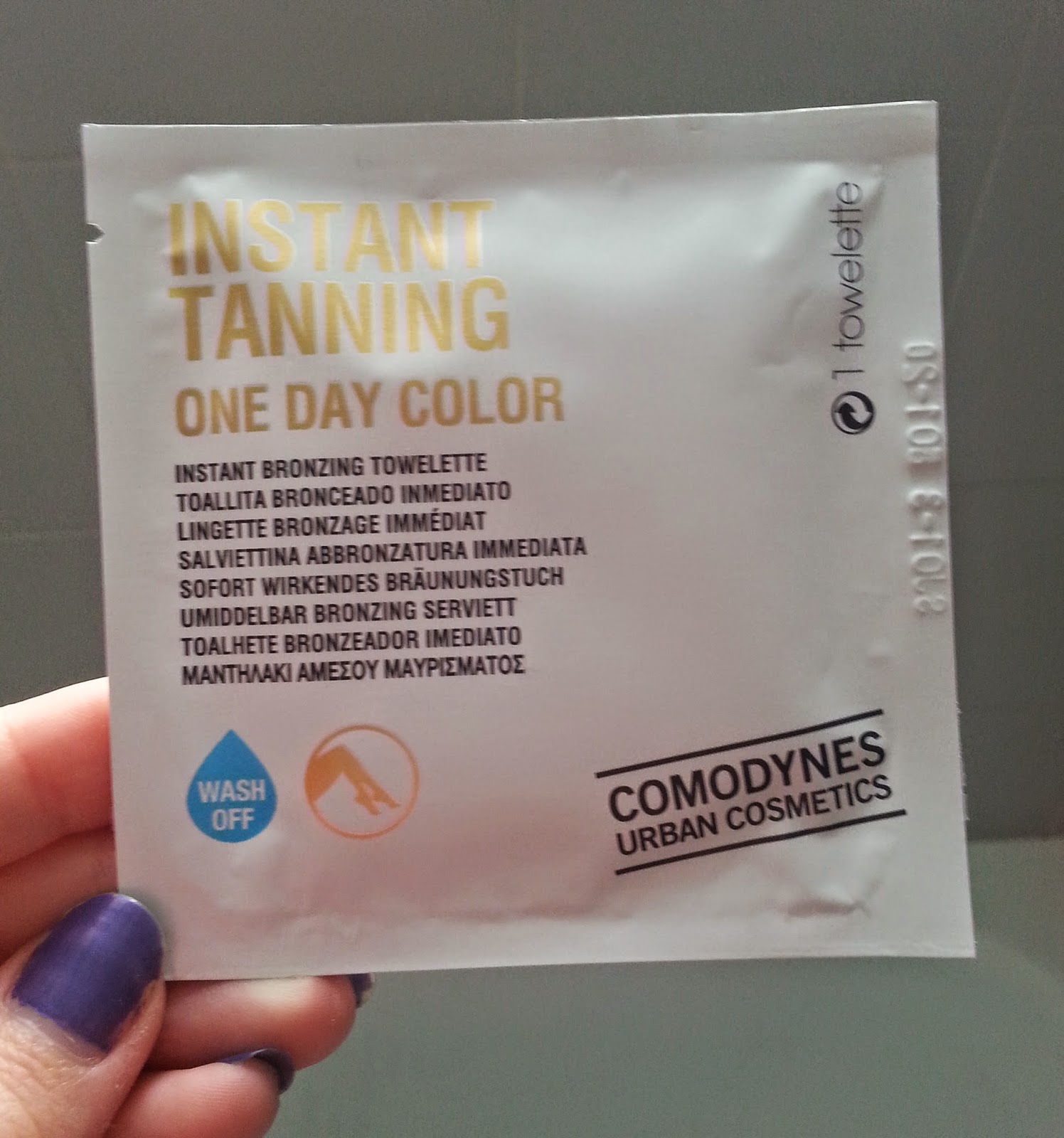 Instant Tanning : One Day Color de Comodynes