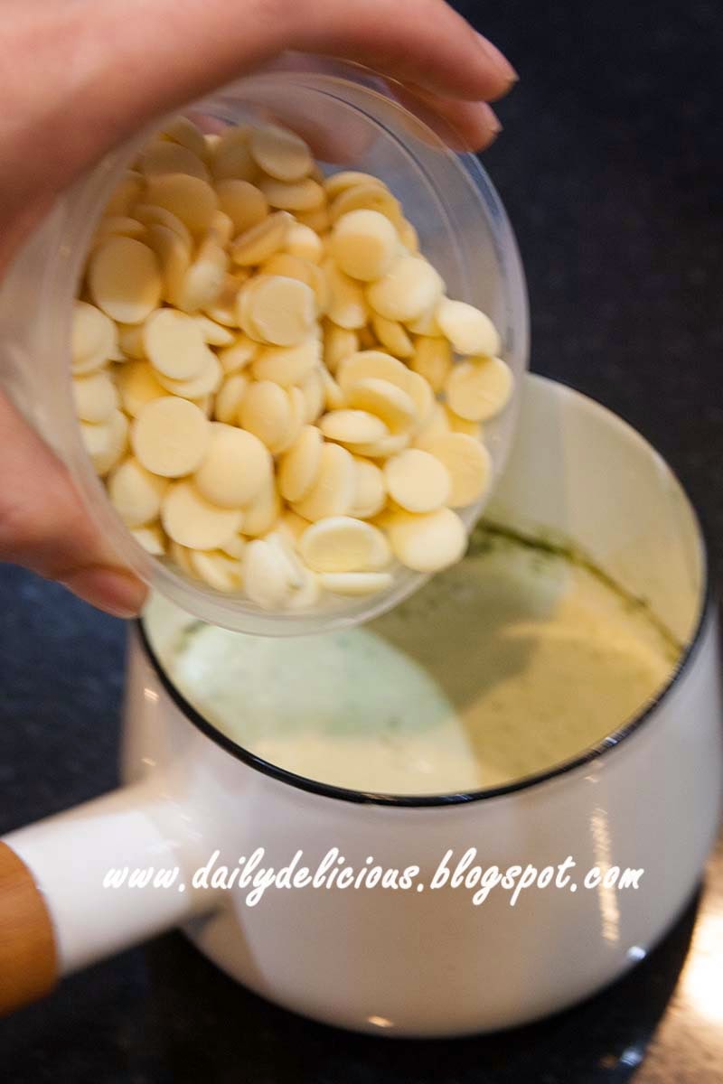 dailydelicious: White chocolate Green tea spread