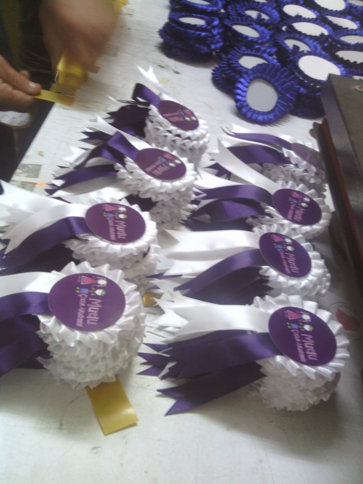 Rozet54: Saten Kokart