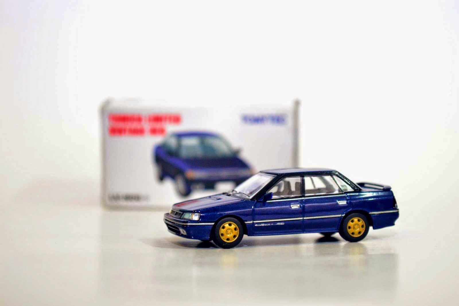 Photo Die Cast: Tomica TLVN 06a Subaru Legacy 2.0 RS, 1989 Biru