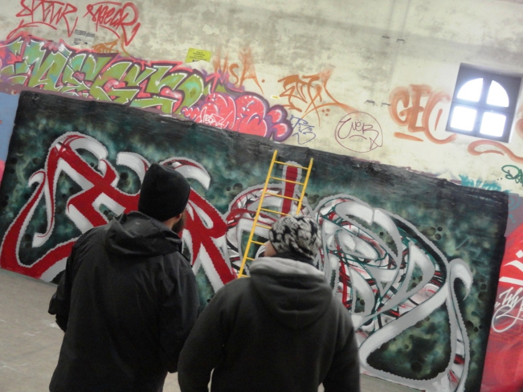 THE END Art on Train