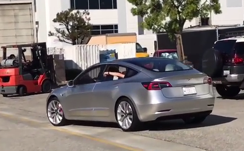 Video shows first sighting of the new Tesla Model 3 prototype ...