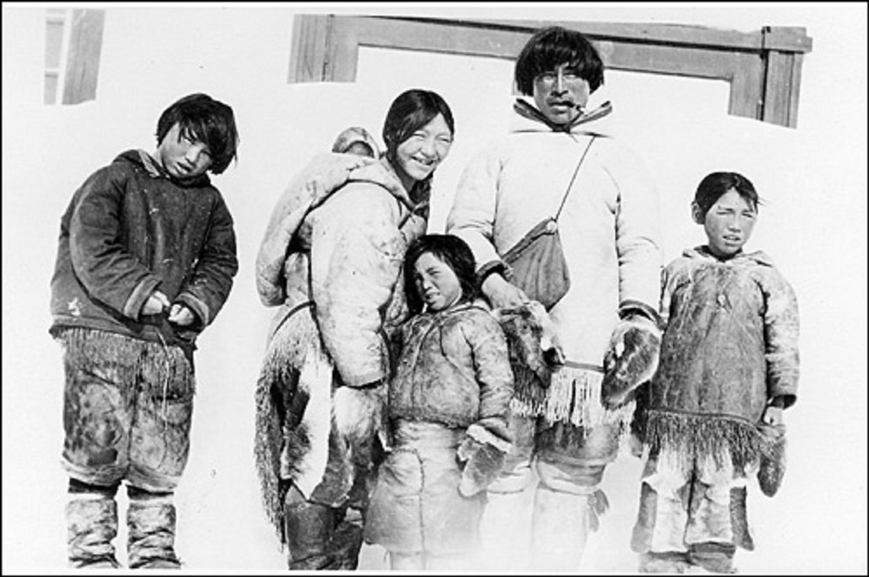 Pueblos en el hielo: CARIBOU INUIT (Kivallirmiut)