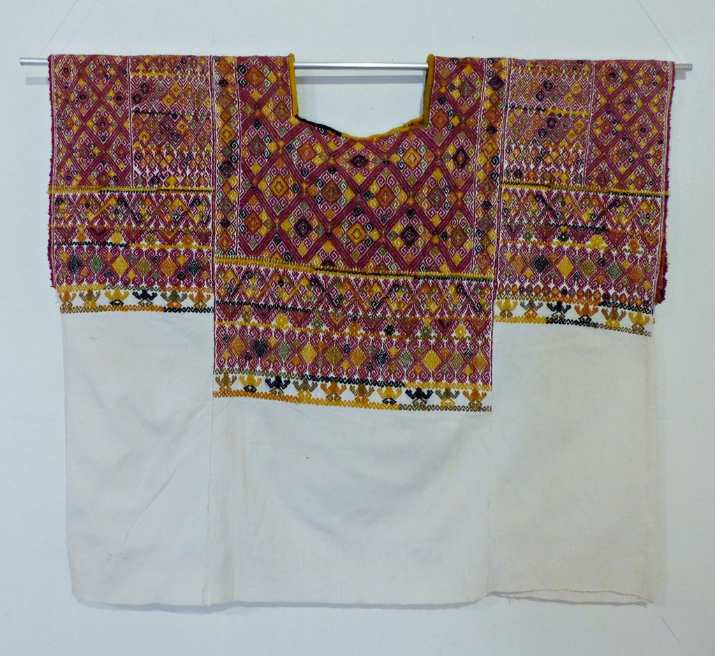 Local style: Huipil, the artwork in everyday use