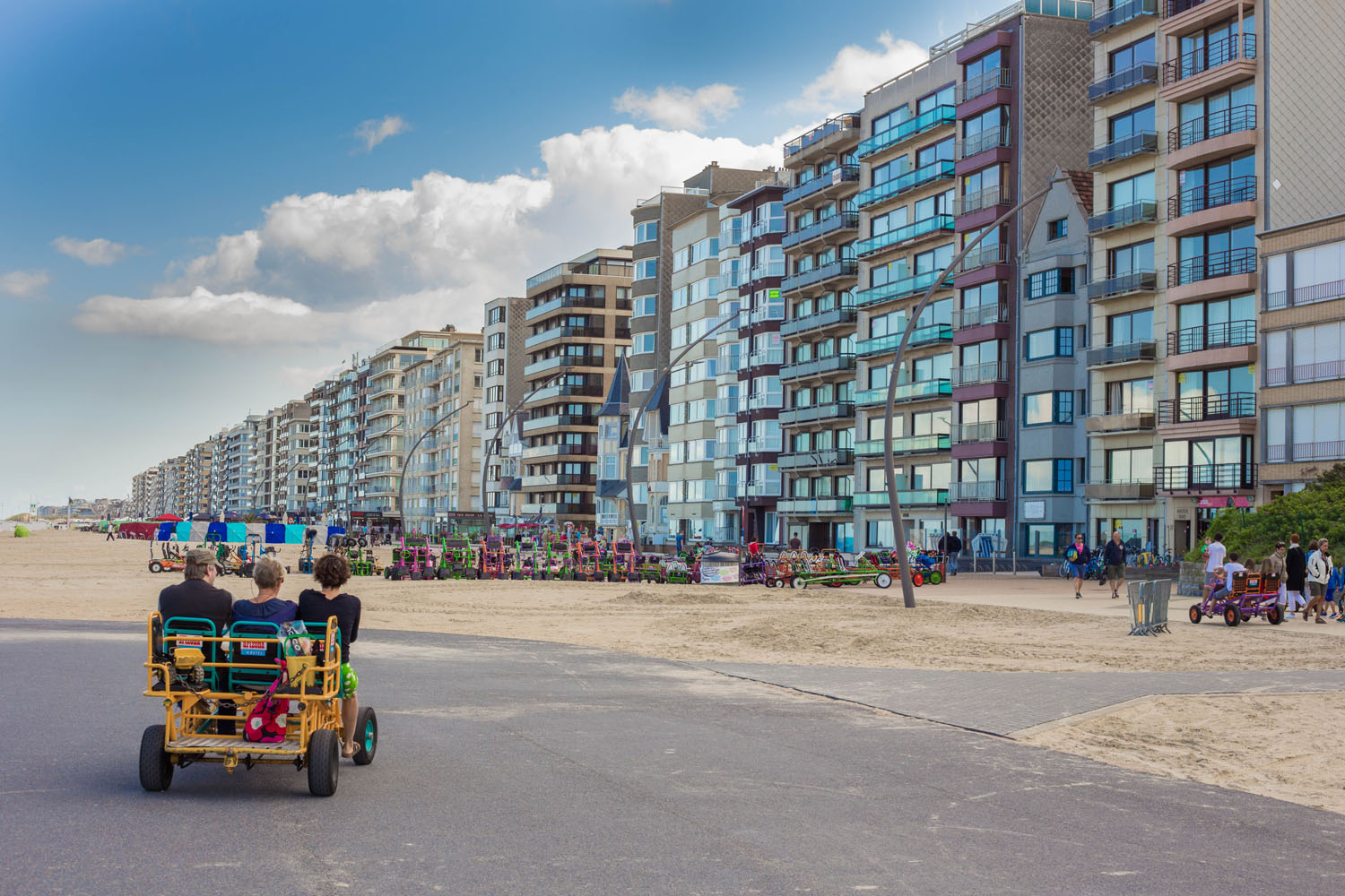 COUNTRIES and CITIES: LA PANNE BELGIAN COASTAL TOWN