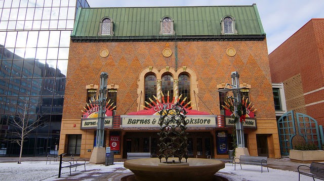 Paper Rochester: Old Chateau Theater of Rochester MN to SVG - Part I