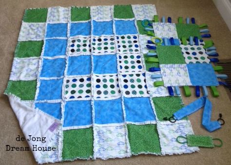 de Jong Dream House: Quilt #3: Minky rag quilt tutorial