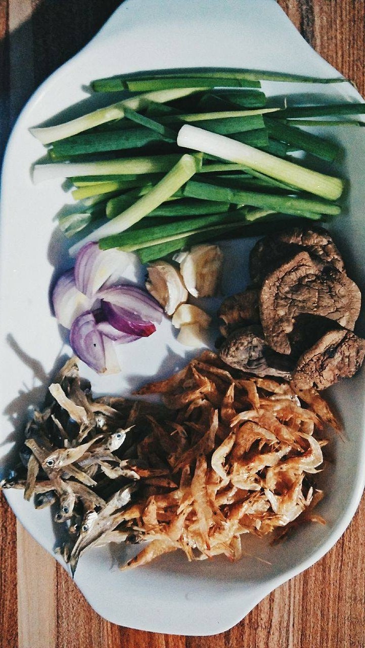 Deliciously Hot and Spicy Korean Seafood Soup (Jjampong)